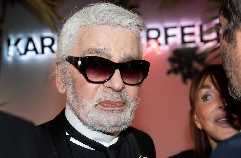È morto Karl Lagerfeld, stilista e direttore creativo di Chanel - Open
