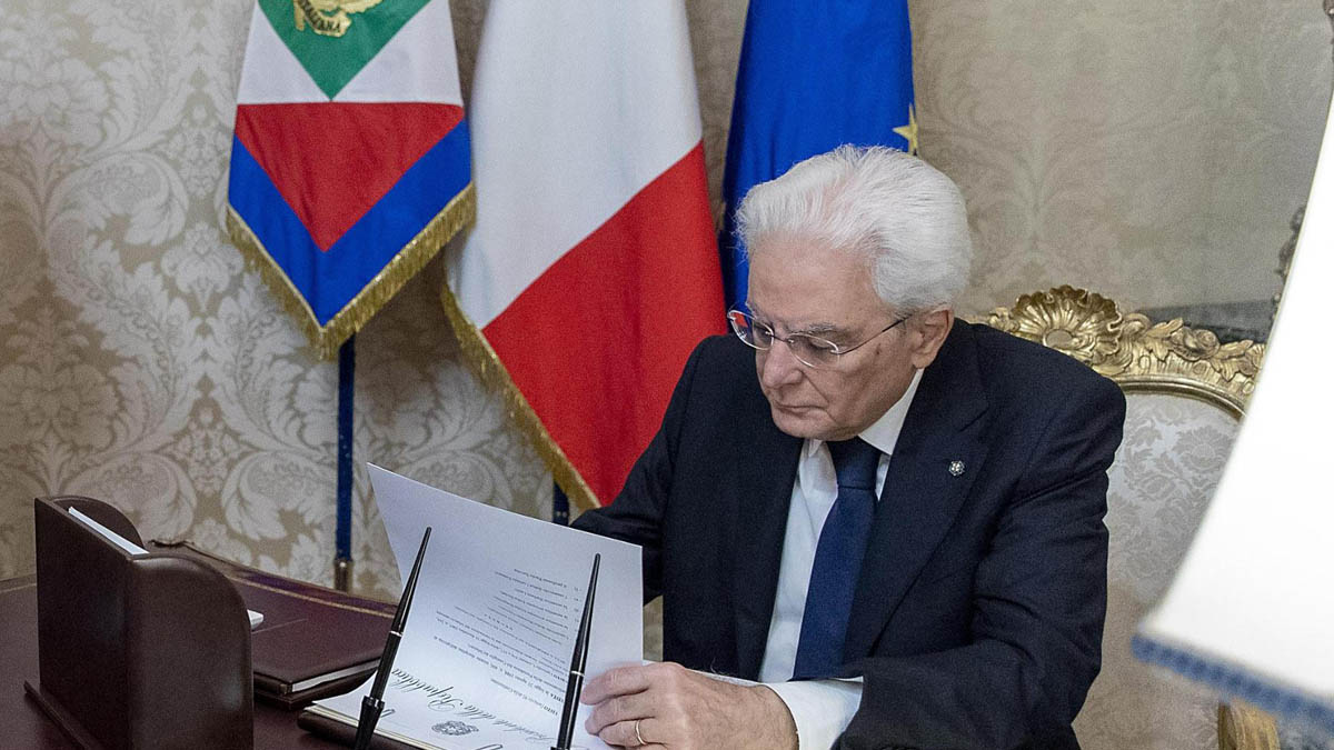 Mattarella firma il decreto “Salvaprecari bis" per la scuola - Open
