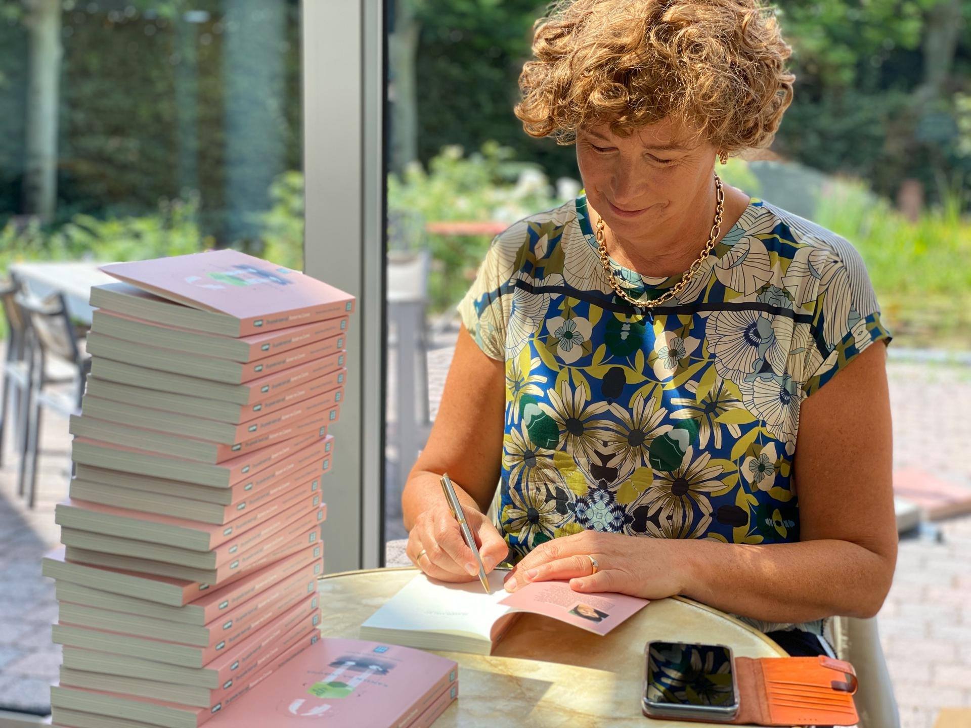 Belgio, Petra De Sutter è la prima donna transgender a diventare ...