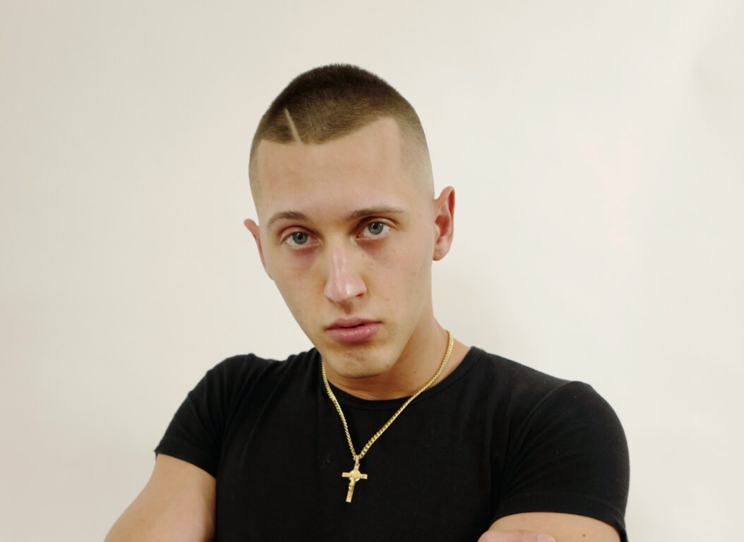 La provincia, la depressione, la rinascita. Massimo Pericolo: «Soffro ...