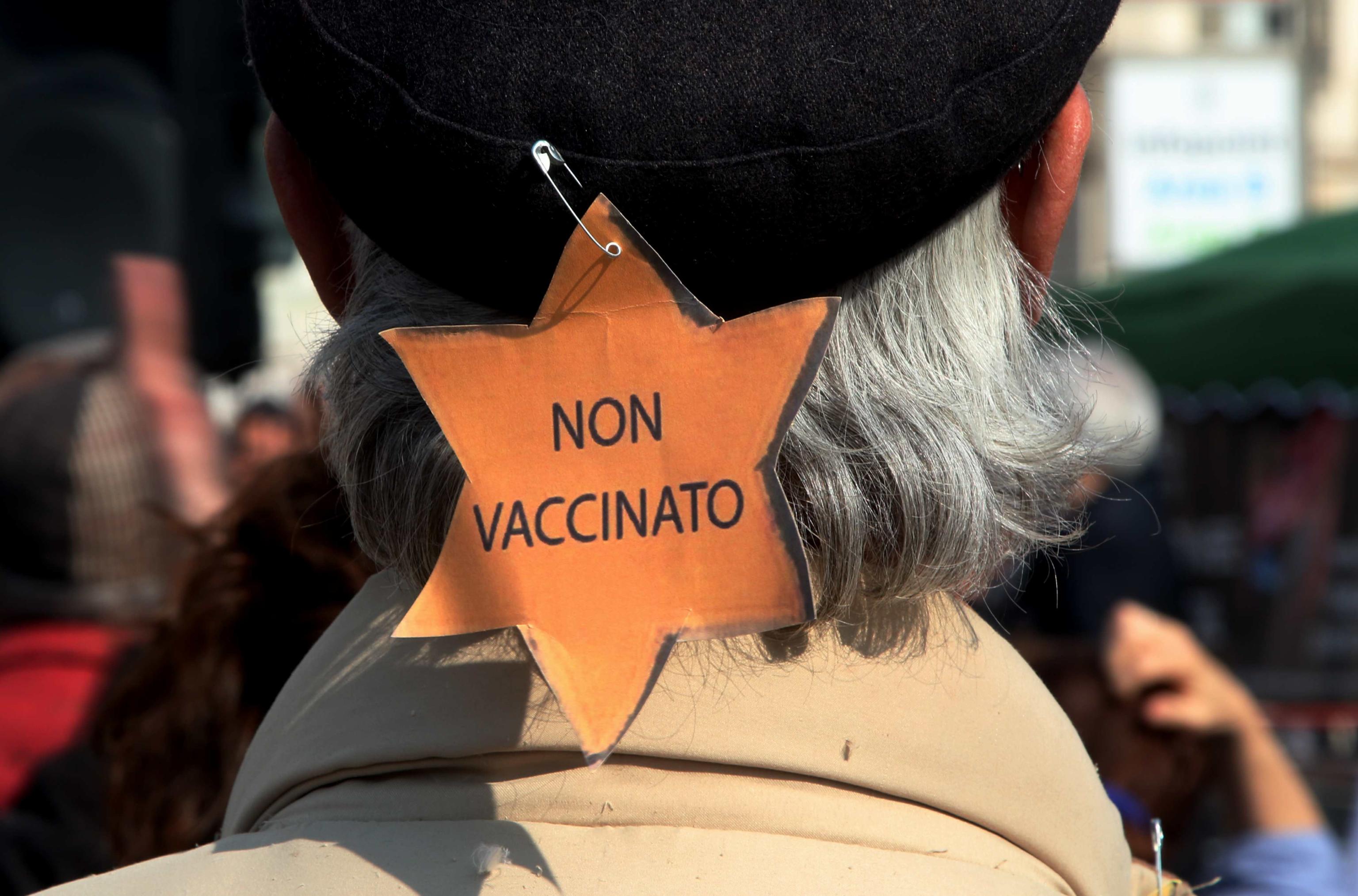 Covid, allerta no-vax a Bolzano: «Abbiamo riaperto per primi, ora ...